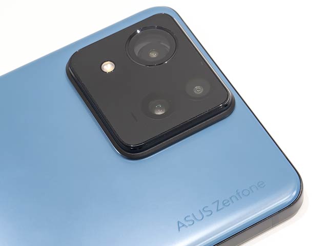 大型のZenfone!?使用感が大きく変わった『Zenfone 11 Ultra 大型のZenfone!?使用感が大きく変わった『Zenfone 11 Ultra
