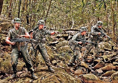 1/35 アメリカ海兵隊 偵察部隊 ベトナム戦争【DR3313 1/35 アメリカ海兵隊 偵察部隊 ベトナム戦争【DR3313